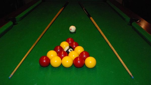 Billard pool : les règles du Billard Anglais & conseils de jeu